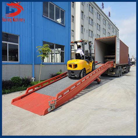 Container Cargo Unloading Platform Boarding Bridge Large Goods Vehicle Unloading Embarkation