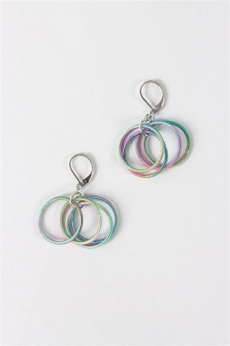 Multi Loop Earring Rainbow