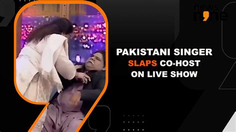 Pakistani Singer Hits Co Host On Live Show Viral Video World Videos