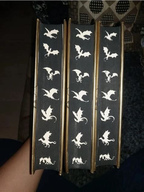 Fourth Wing Rebecca Yarros Sprayed Edges 7 Dragons Special Edition