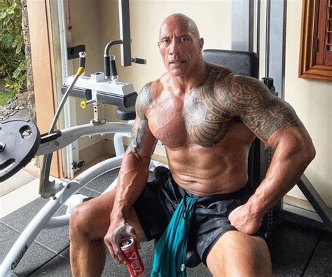 Les Jambes De Dwayne The Rock Johnson Les Jambes Monstrueuses De