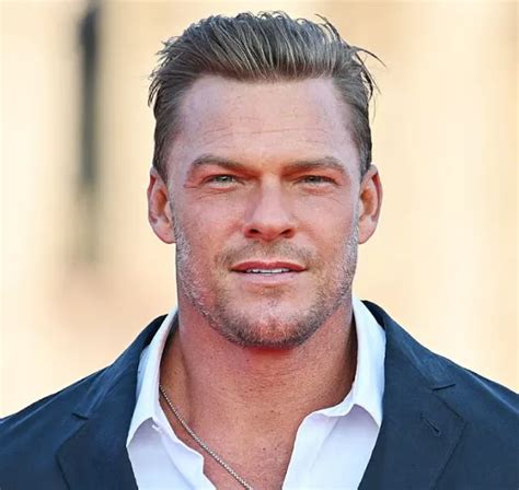 Alan Ritchson Age Biography Net Worth Career Lifestyle And More