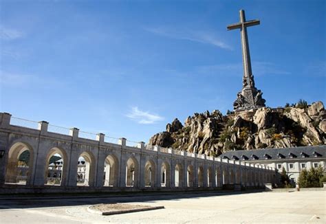 Перезахоронение Франко как фальсификация истории Русская Идея