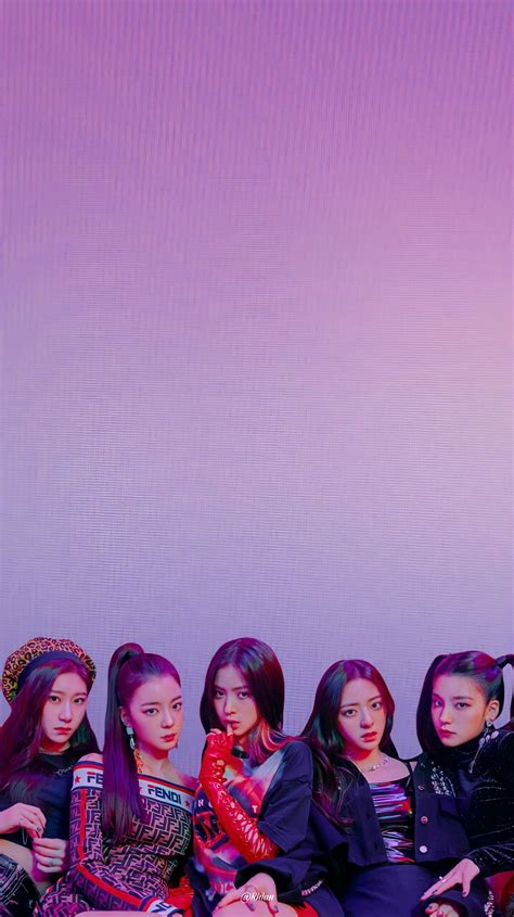 Itzy Wallpaper Aesthetic Backgrounds Itzy Poster