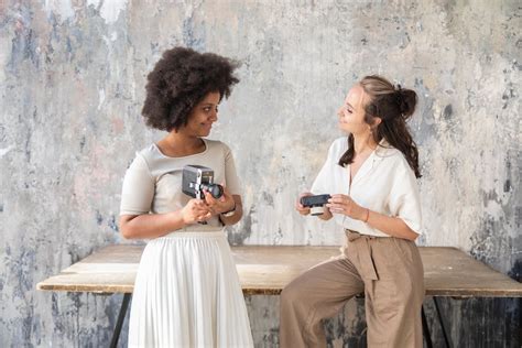 Einfache Methoden Um Versteckte Kameras Zu Finden Finde Heraus Was Rund Um Dich Geschieht
