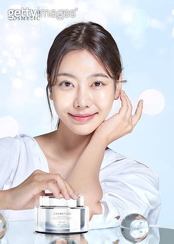 뷰티 의료성형뷰티 주제 화장품 몸단장제품 광고 이미지 Jv12587502 게티이미지뱅크 뷰티 의료성형뷰티 주제 화장품 몸단장제품 광고 이미지 Jv12587502 게티이미지뱅크