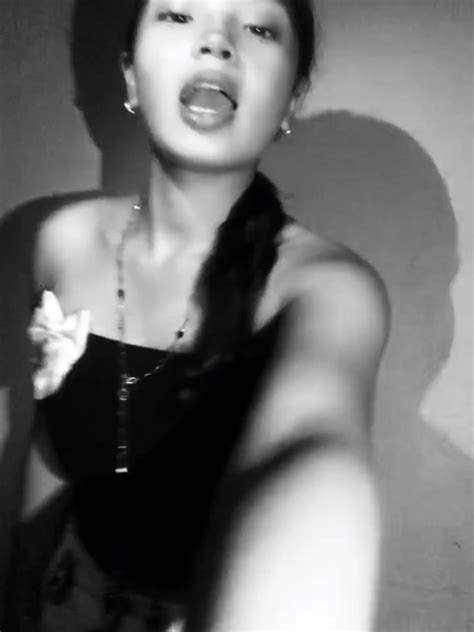 De De S Videos With Original Sound De Tiktok