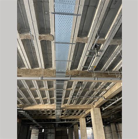 نمونه نصب سینی کابل الکترو برق آران