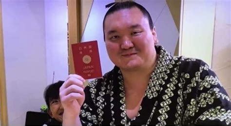 Сэдэв хөндсөн зураг гэж Базарсүрэнгийн Болор Эрдэнэ