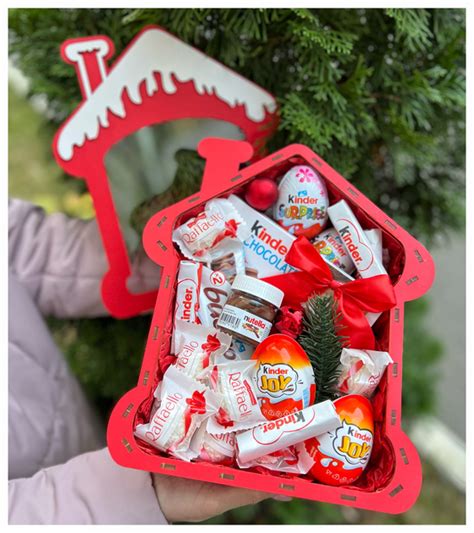 Подарунок на Новий рік Подарунковий бокс з солодощами Подарунок дитині на день Святого Миколая