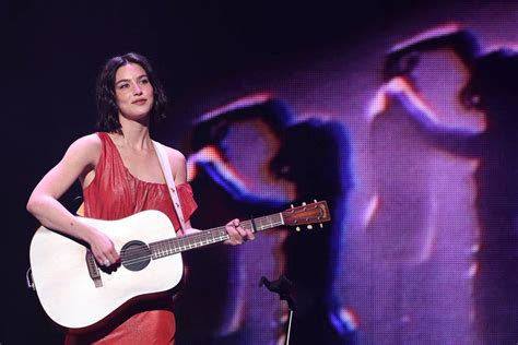 Gracie Abrams Announces One Night Only Show At Brooklyn Paramount