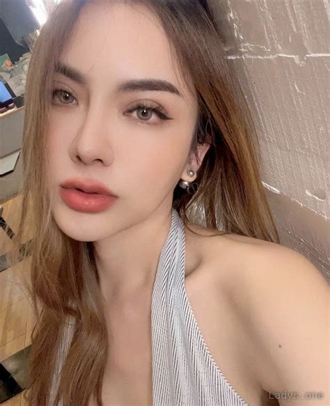 Escort Model Chathit Riyadh 💋 Ladysone