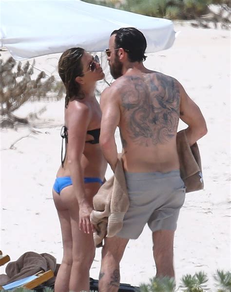 Jennifer Aniston In A Bikini Photos Thefappening