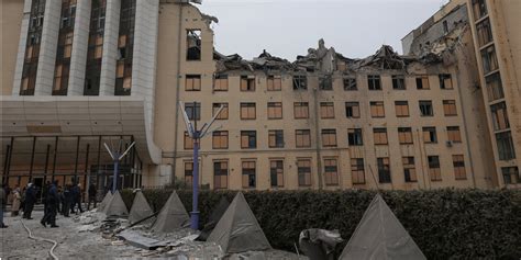 Росіяни обстрілюють Харків і Харківську область — останні новини Nv