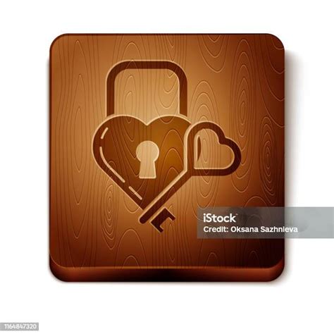 흰색 배경에 고립 된 하트와 키 아이콘모양의 브라운 캐슬 잠긴 심장 기호와 열쇠 구멍 기호를 사랑합니다 나무 사각형 버튼입니다 벡터 일러스트레이션 개념에 대한 스톡 벡터