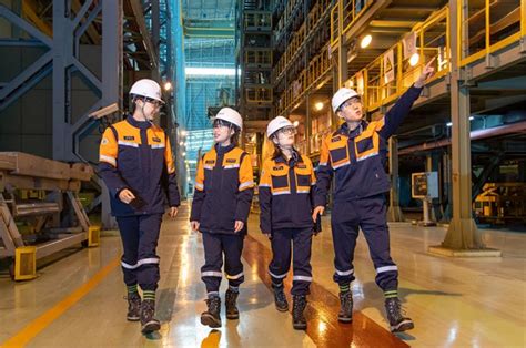 포스코 근무복 교체의 주역 유니폼 제조 전문기업 지엔에프 머스트뉴스