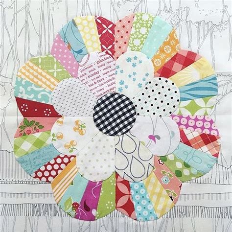 Gorgeous Windchime Quilt Block With Stunning Fabrics