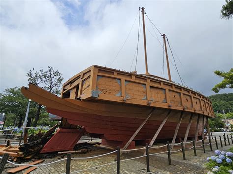 16억 들여 만든 ‘1592년 거북선 결국 소각장으로 거제시 폐기 최종결정 서울신문