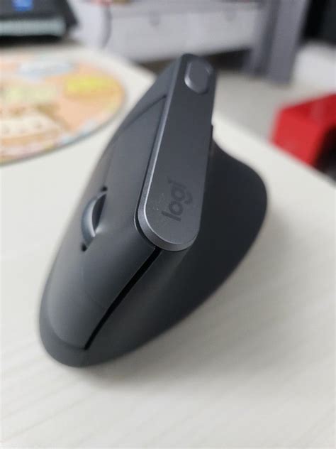 Logitech Mx Vertical Advanced Ergonomic Mouse Computers And Tech Parts