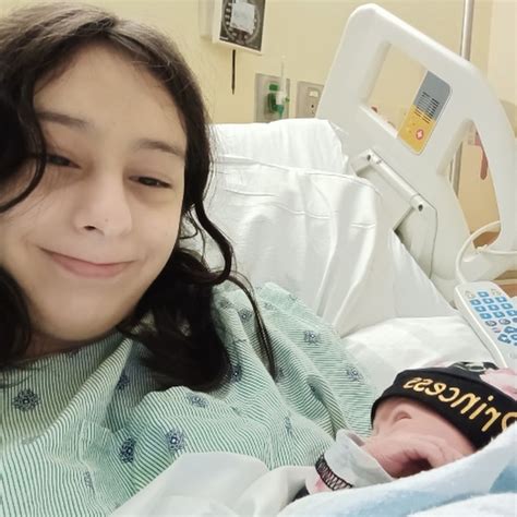 Bechloe Story Youtube