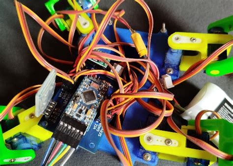 Arduino Spinnen Roboter Pro Mini Share Project PCBWay