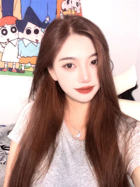 Yik Yik Cam Model Profile Stripchat