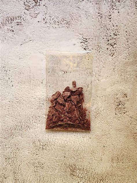 لون أحمر مركز