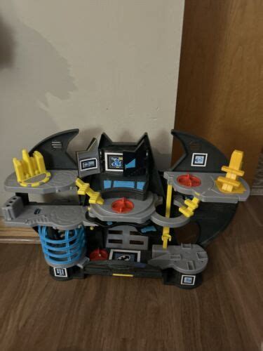 Fisher Price Imaginext Batman Batcave Playset Dc Super Friends Batman