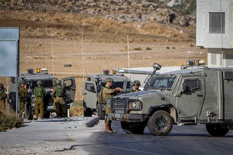Lesercito Israeliano Lancia Un Massiccio Assalto Notturno A Nablus 6