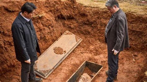 Nonton Film Exhuma Film Horor Korea Selatan Yang Raup Tiga Juta