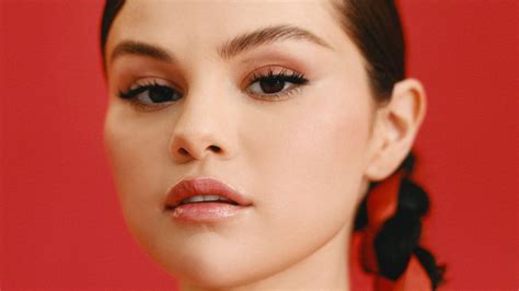 Selena Gomez Face No Makeup