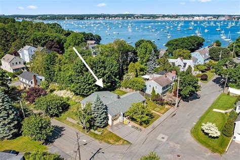 35 Kenneth Rd Marblehead Ma 01945 See Est Value Schools And More