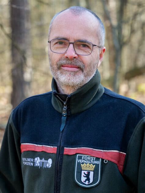 Auf Försters Wegen Wie Die Berliner Forsten Die Wälder Der Hauptstadt Schützen
