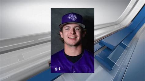 New Dianas Ethan Adkisson Drives In Run In Sfa Win Over Abilene Christian