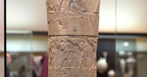 Warka Vase Size