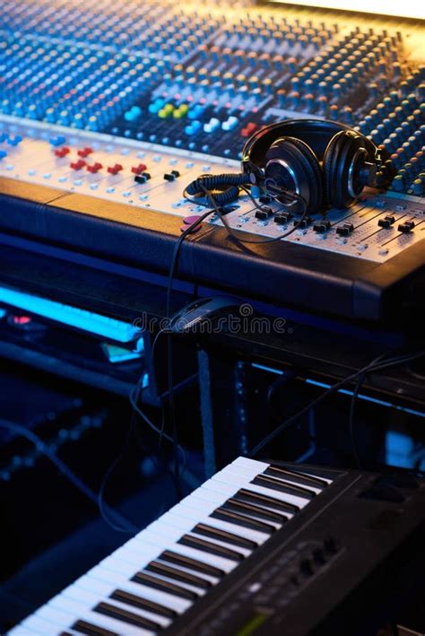 Studio Keyborad Stock Photos Free Royalty Free Stock Photos From Dreamstime