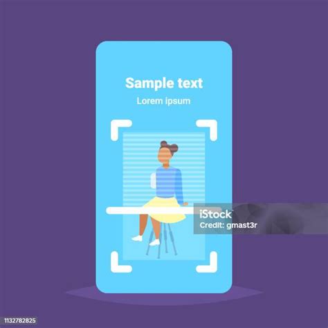 사람 지적 학습 시스템 인공 지능 개념 평면 복사 공간을 인식 하는 젊은 아프리카 여자의 기술 기계 스캐닝 가상현실에 대한 스톡 벡터 아트 및 기타 이미지 Istock