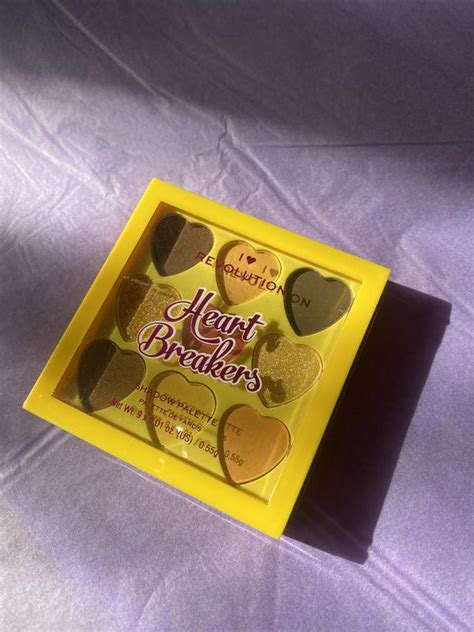 Палетка теней — цена 250 грн в каталоге Тени для век Купить товары для красоты и здоровья по