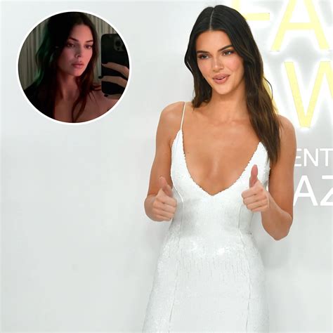 Sweet Dreams Kendall Jenner Poses Topless In Her Bedroom And Flaunts Sexy Lingerie See Photo