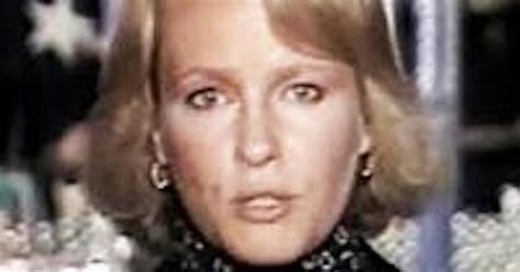 Karen Boros Pioneering Tv Reporter And Longtime Journalism Instructor