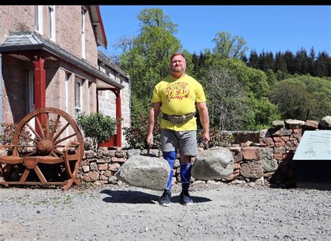 Longest Duration Dinnie Stone Hold ギネス世界記録