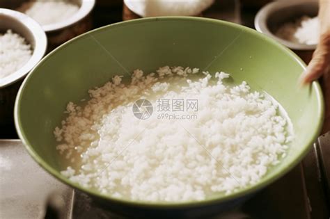 洗干净的米高清图片下载 正版图片600206154 摄图网