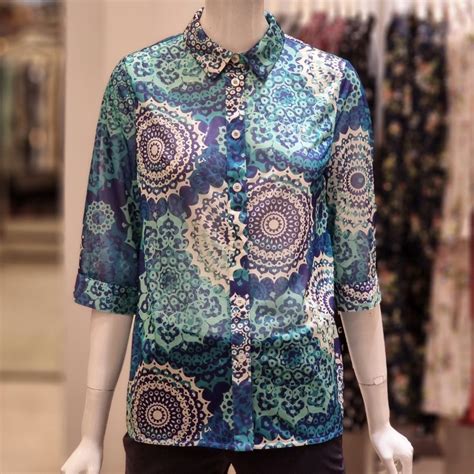 크로커다일레이디 프린트 패턴 풀오픈 블라우스형 티셔츠 Clcmts228 Nc엑스코점 이랜드몰