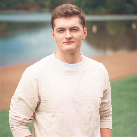 Solomon Swager Sgswager • Threads Say More