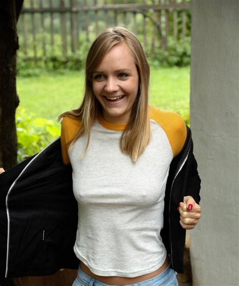 Lucette Nice Už Na Prvý Pohľad Neslušné Dievča