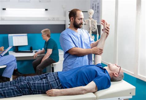 Orthopaedic Doctor Comprehensive Diagnosis And Treatment