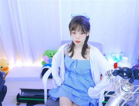 김짤닷컴 서새봄