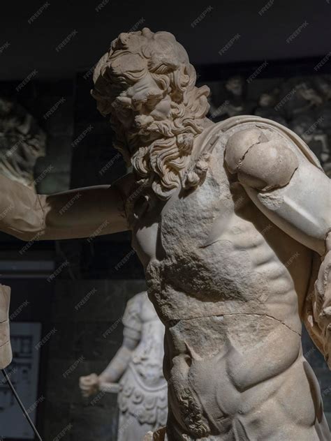 Premium Photo A Historic Sculpture From The Greek Period