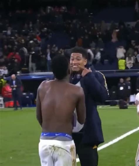 توصیه بلینگام به وینیسیوس؛ لبخند را فراموش نکن عکس طرفداری