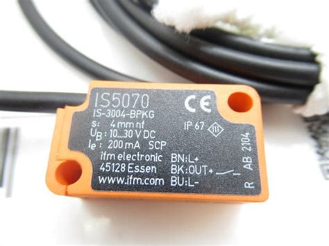Ifm Electronic Is 3004 Bpkg Is5070 Inductive Sensor Rectangular Plastic Pcm Surplus World